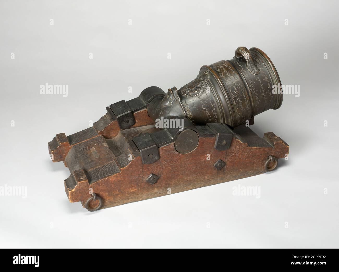 Mortar gun 18th century hi-res stock photography and images - Alamy