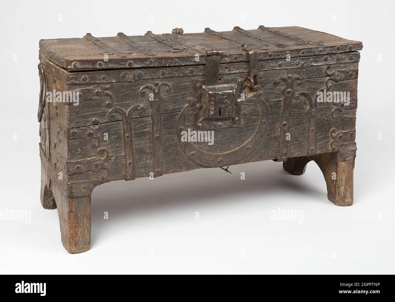 14th century chest hi-res stock photography and images - Alamy