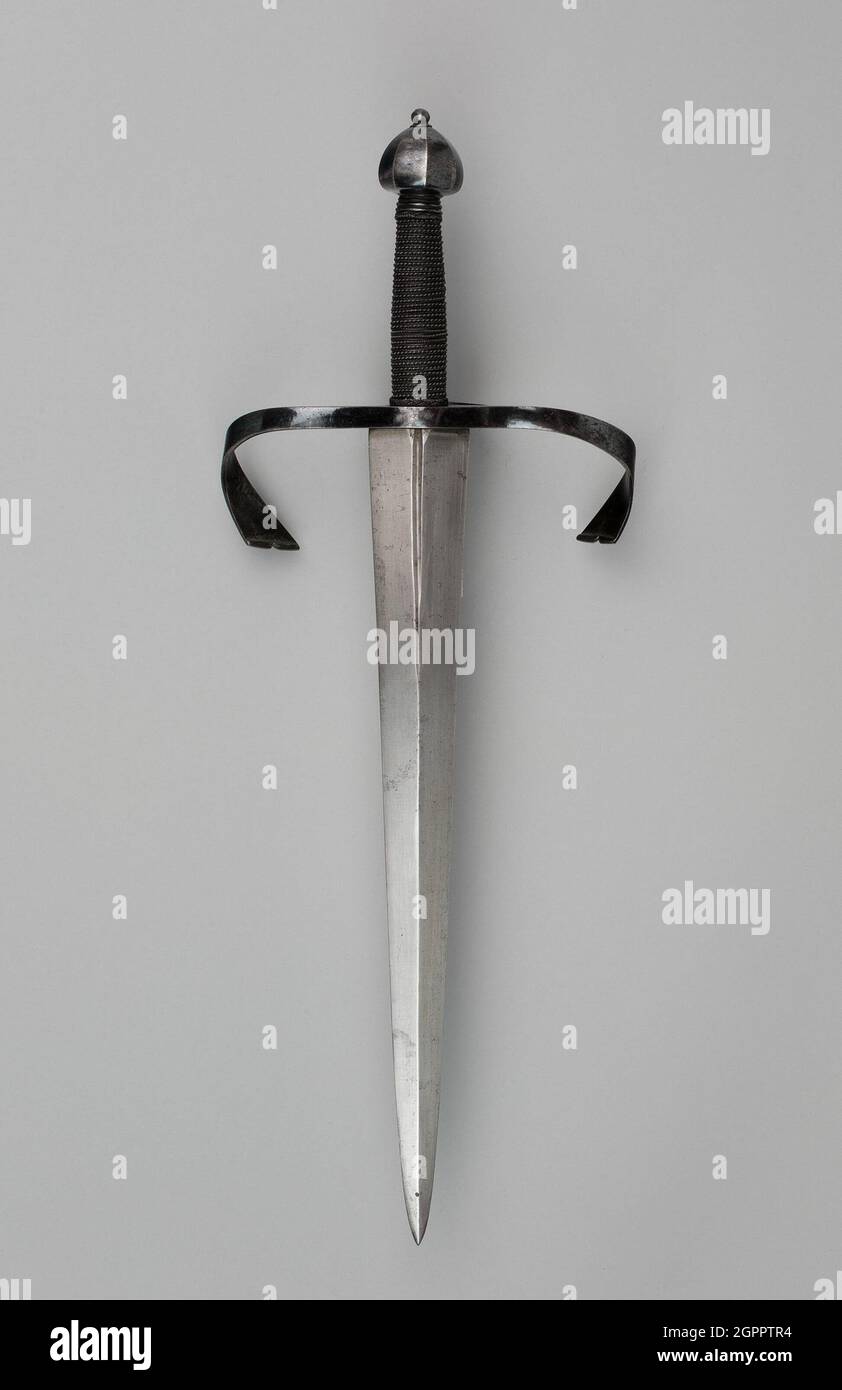 Parrying dagger hi-res stock photography and images - Alamy