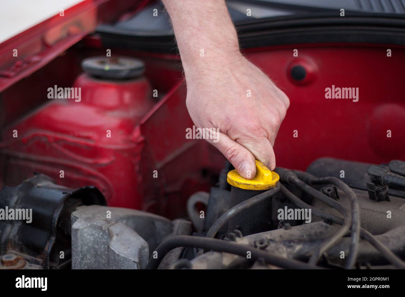 Car oil problems hi-res stock photography and images - Alamy