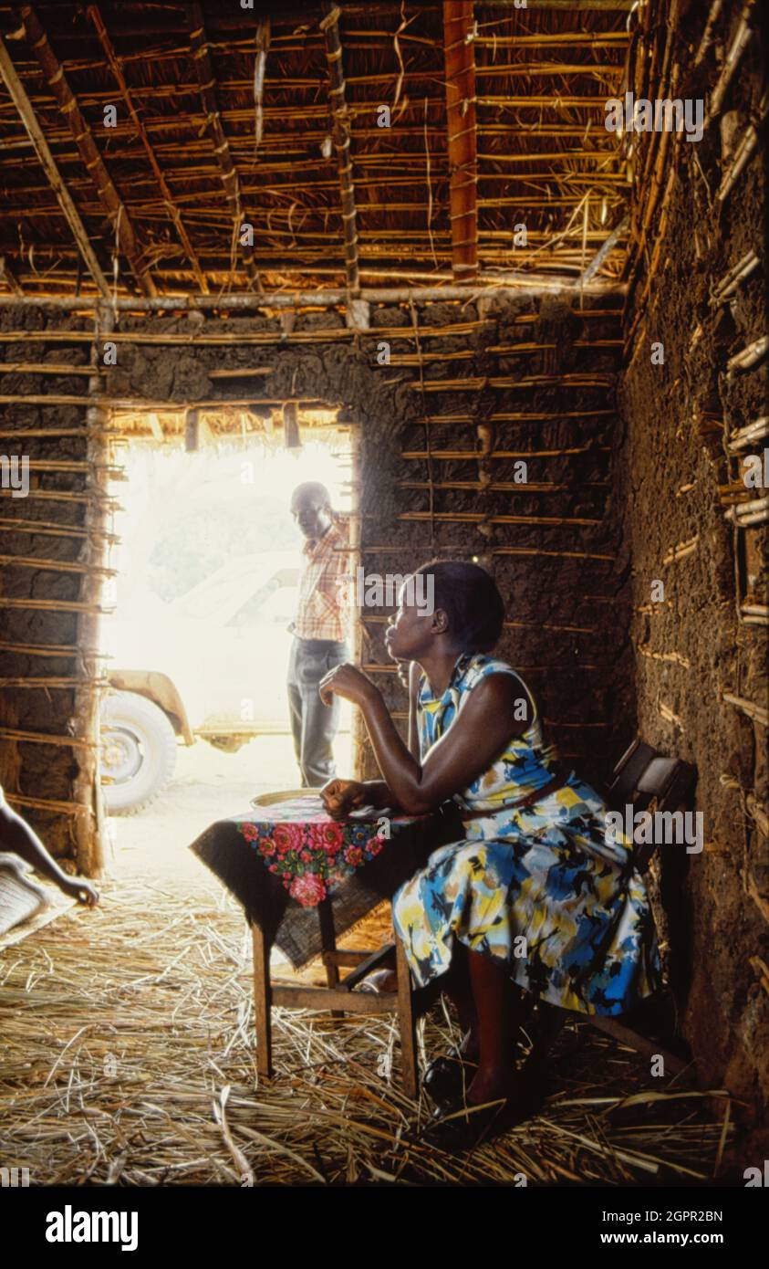 Zimbabwe woman village hi-res stock photography and images - Alamy