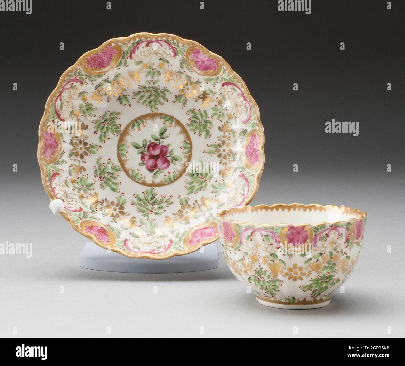 Royal worcester tea hi-res stock photography and images - Alamy