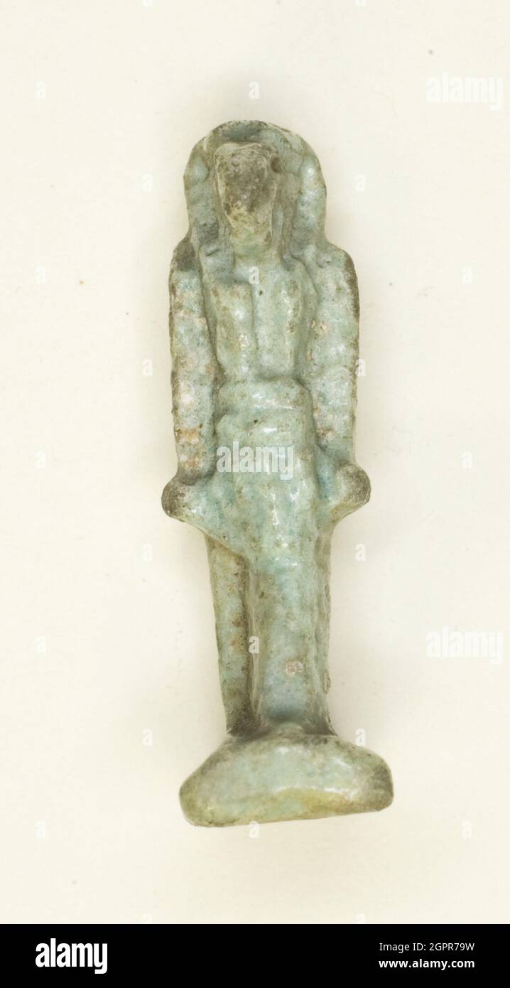 Carving ancient egyptian god thoth hi-res stock photography and images ...