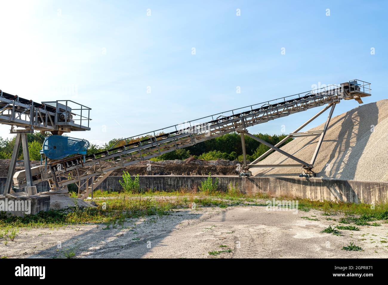 Bridge conveyor hi-res stock photography and images - Alamy