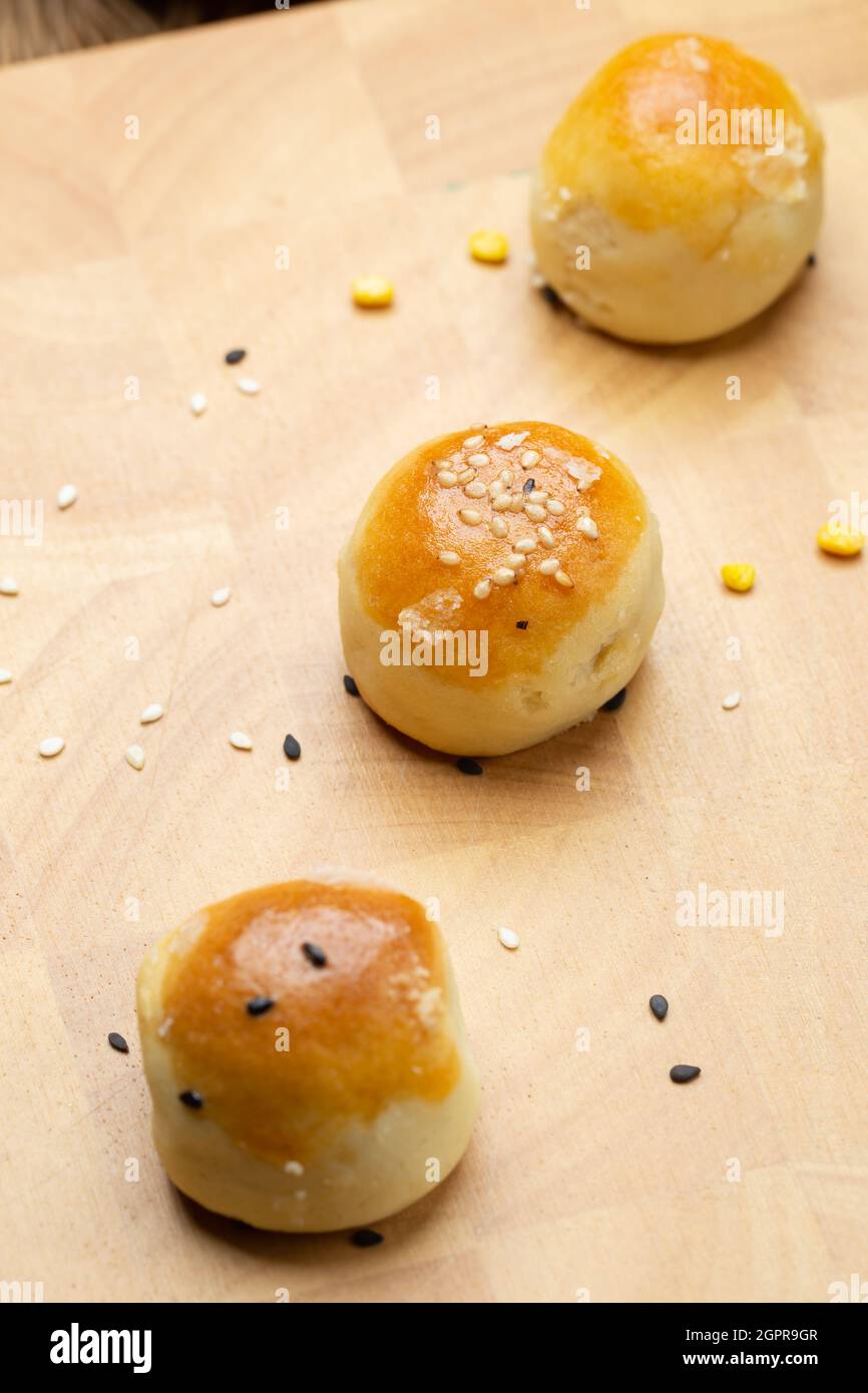 Chinese taro paste hi-res stock photography and images - Alamy