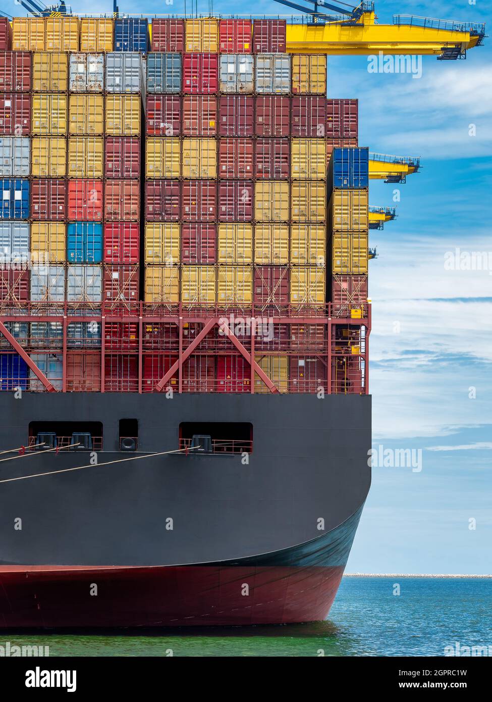 Big container hi-res stock photography and images - Alamy