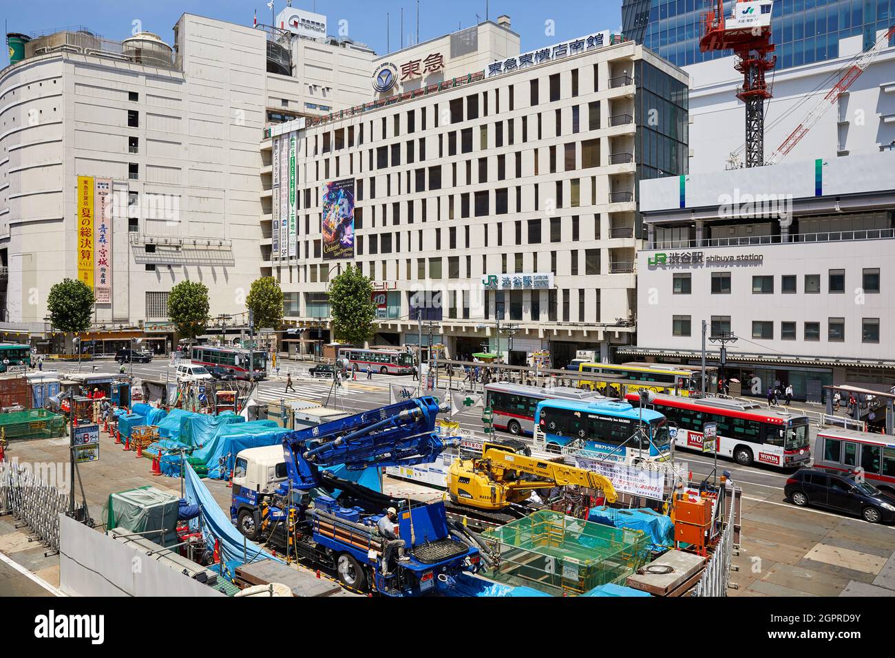 Construction tokyo hi-res stock photography and images - Alamy