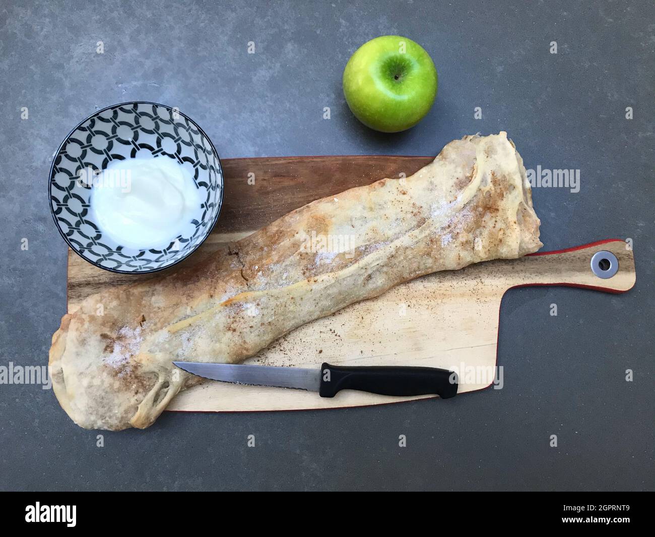 Strude hi-res stock photography and images - Alamy