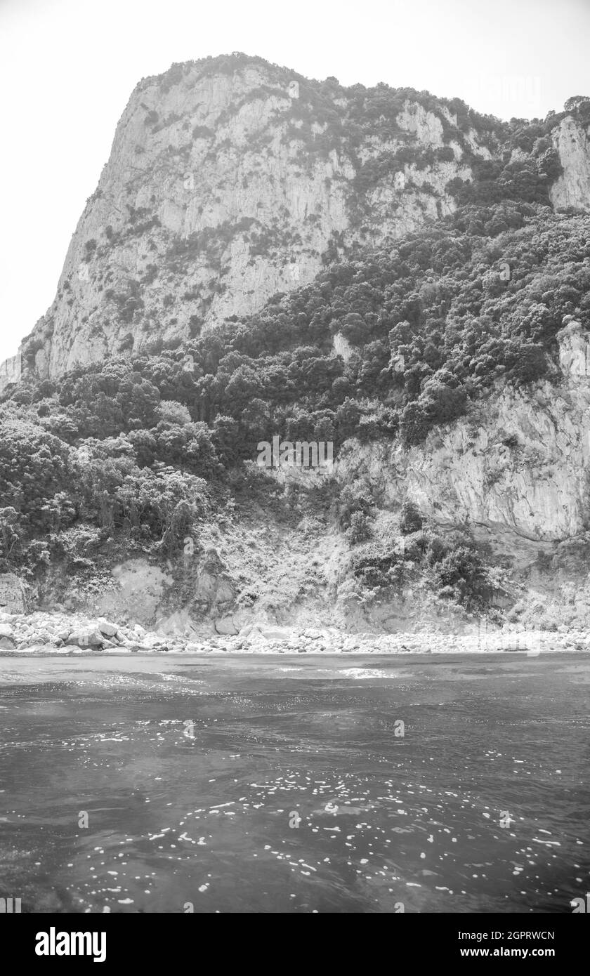 Dark cliff Black and White Stock Photos & Images - Alamy