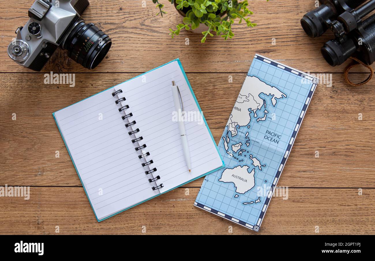Flat lay tourism items assortment Stock Photo - Alamy