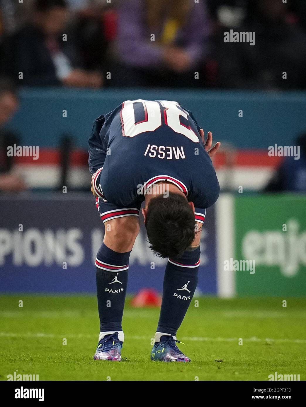 Paris, France. 28th Sep, 2021. Lionel Messi of PSG holds his arm during ...