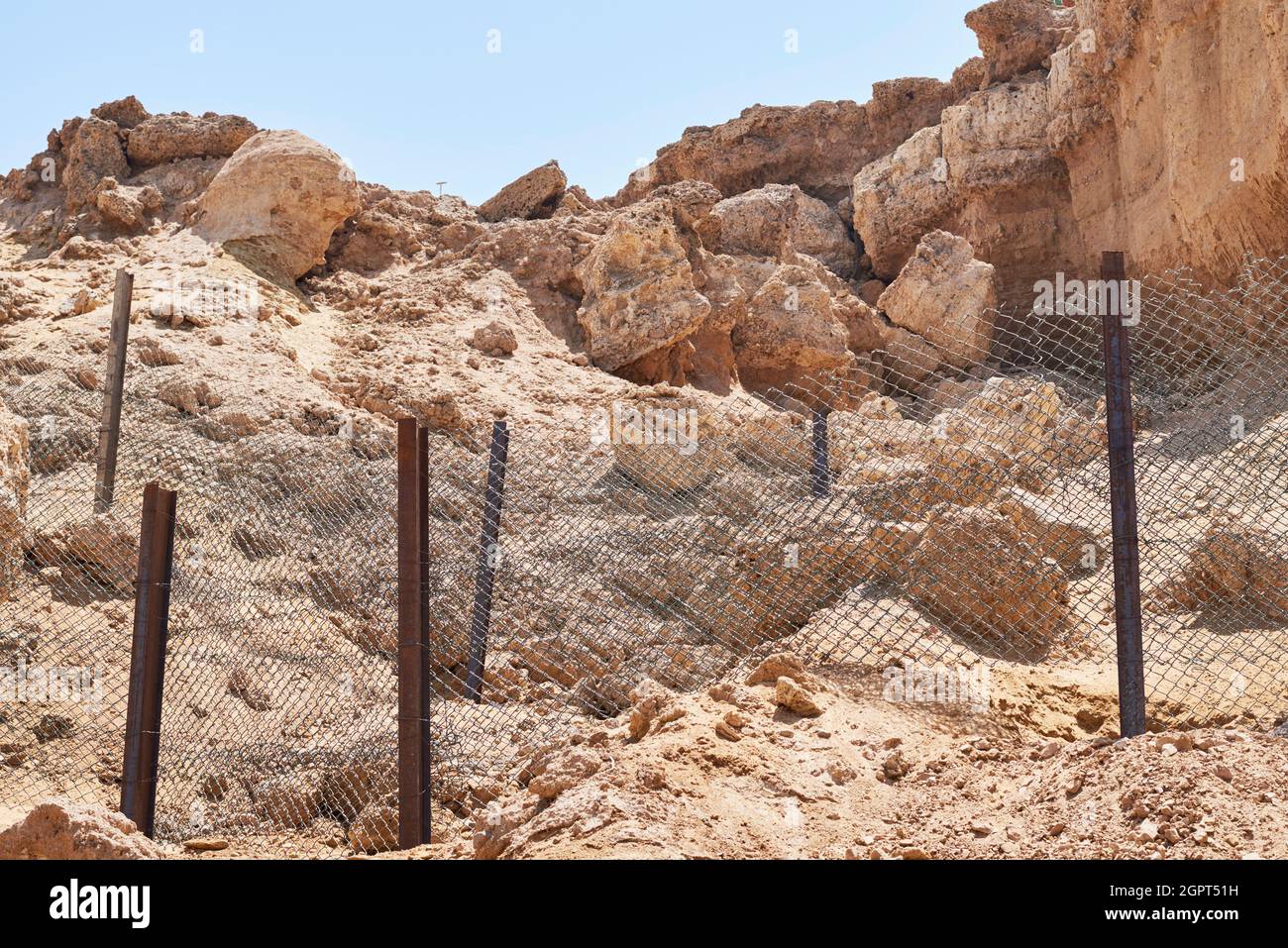 Soil collapsing hi-res stock photography and images - Alamy
