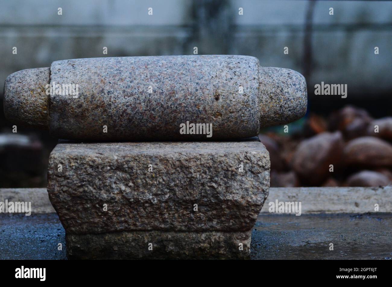 Old stone age people hi-res stock photography and images - Alamy