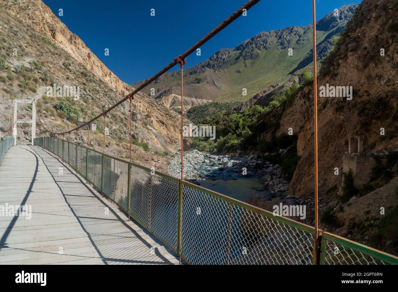 Grass bridge peru hi-res stock photography and images - Alamy
