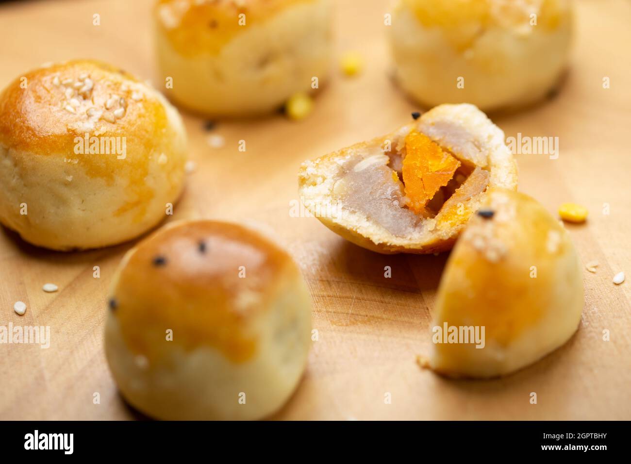 Chinese taro paste hi-res stock photography and images - Alamy