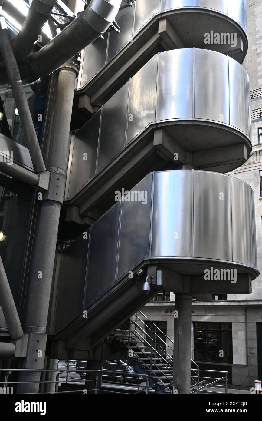 Lloyds Building, futuristic architecture, London UK Stock Photo - Alamy