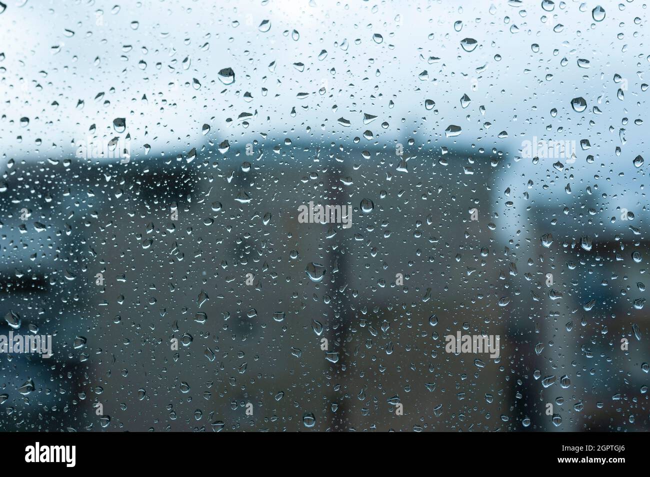Rainy glass hi-res stock photography and images - Alamy
