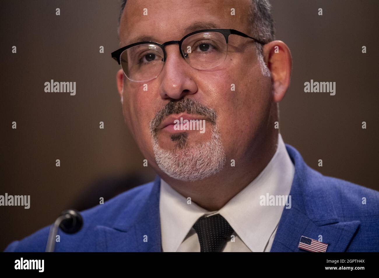 Xavier becerra covid hi-res stock photography and images - Alamy