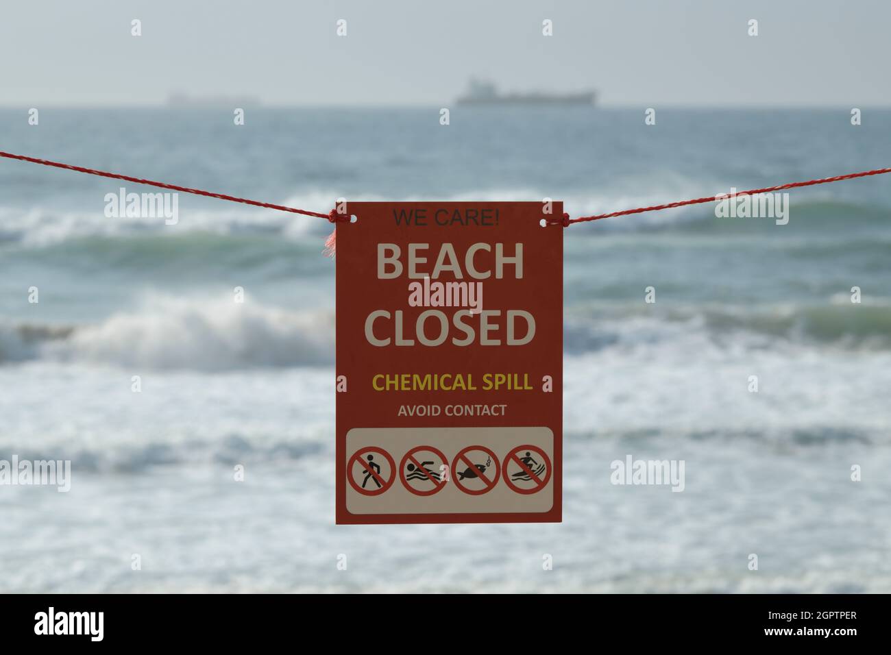 Chemical spill warning sign hi-res stock photography and images - Alamy