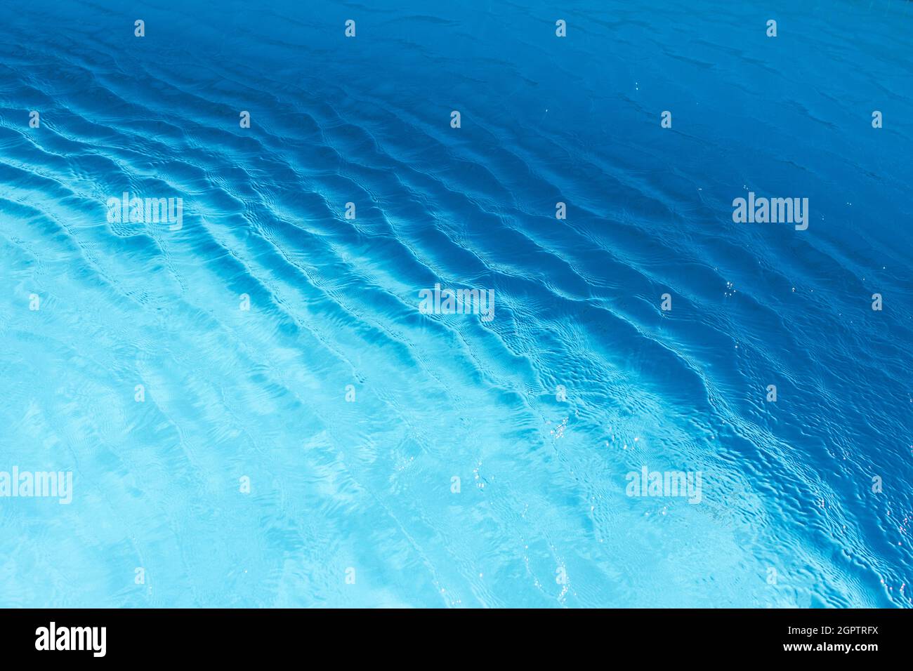 Deep sea gradient hi-res stock photography and images - Alamy