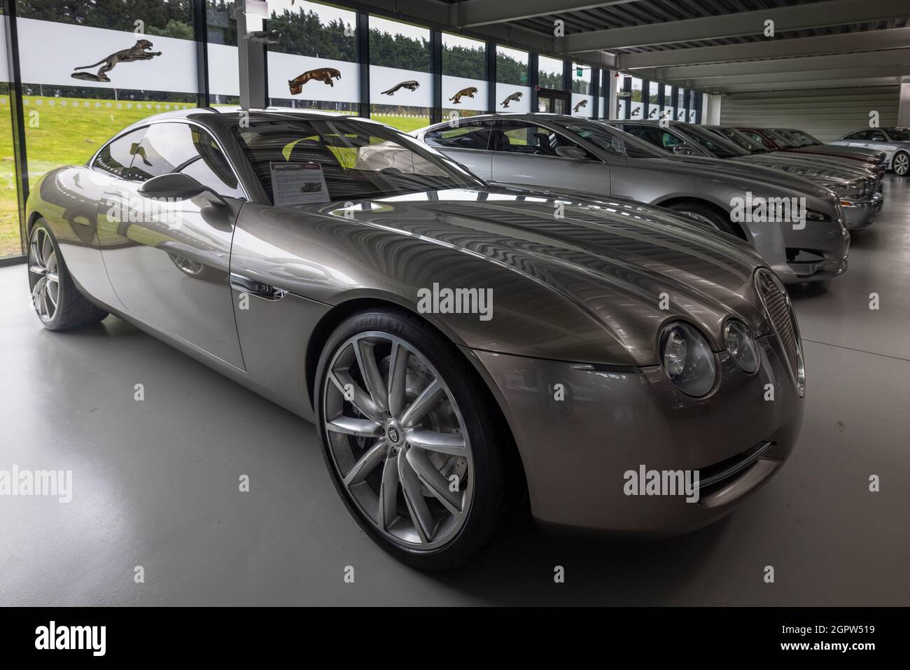 Jaguar daimler trust hi-res stock photography and images - Alamy