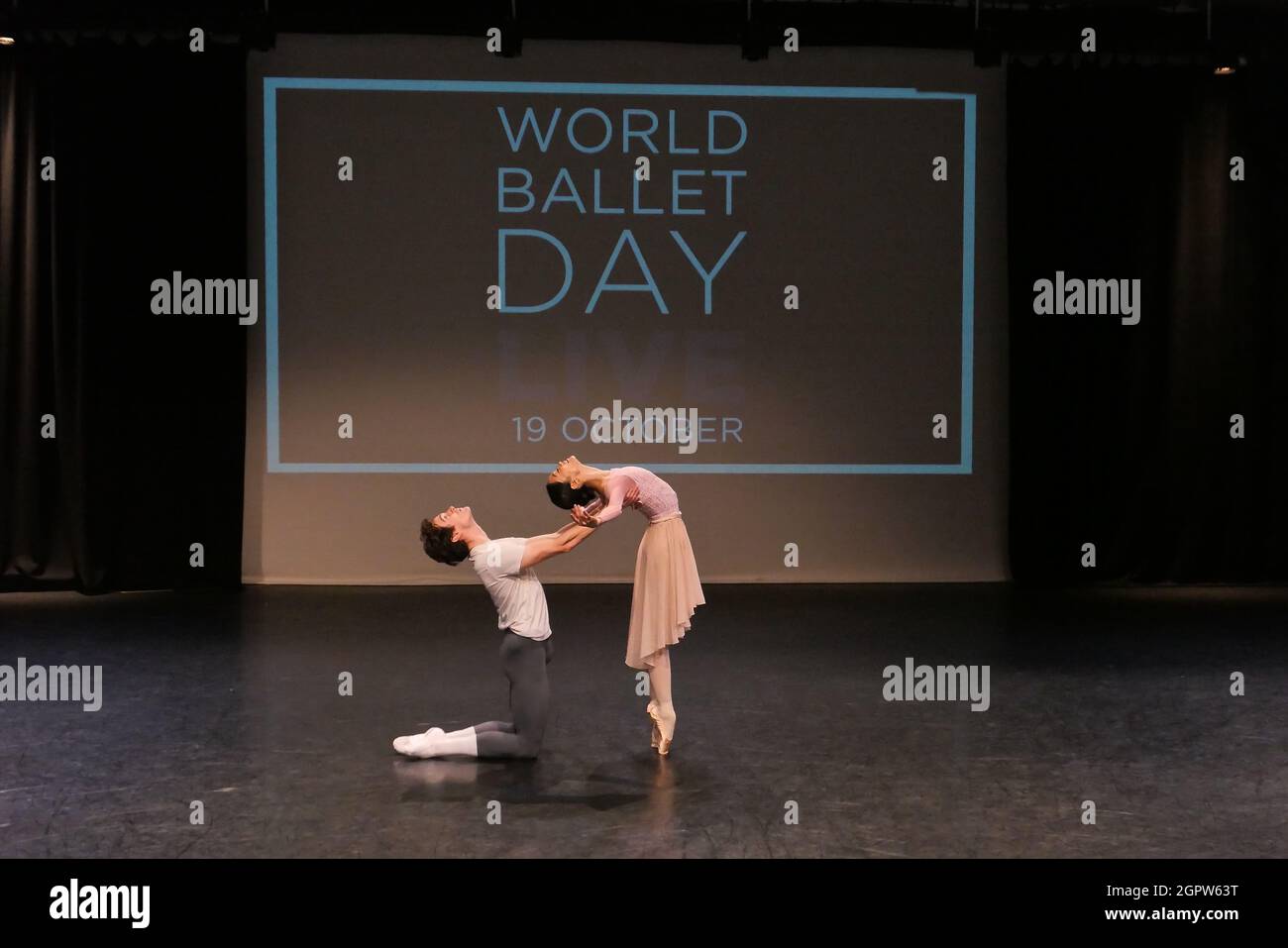 Worldballetday hi-res stock photography and images - Alamy