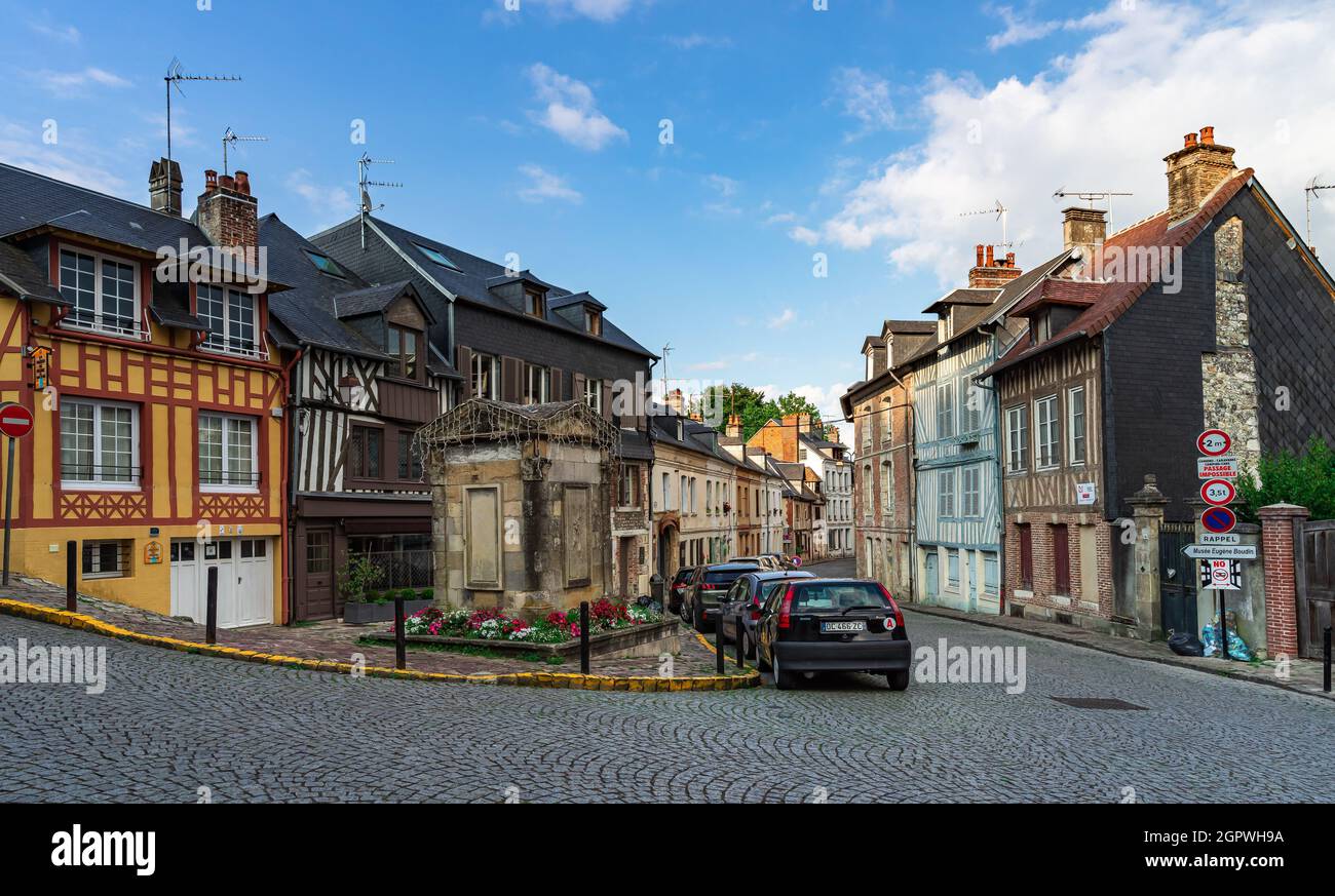 Honfleur, France - August, 4, 2021: Picturesque square of old town ...