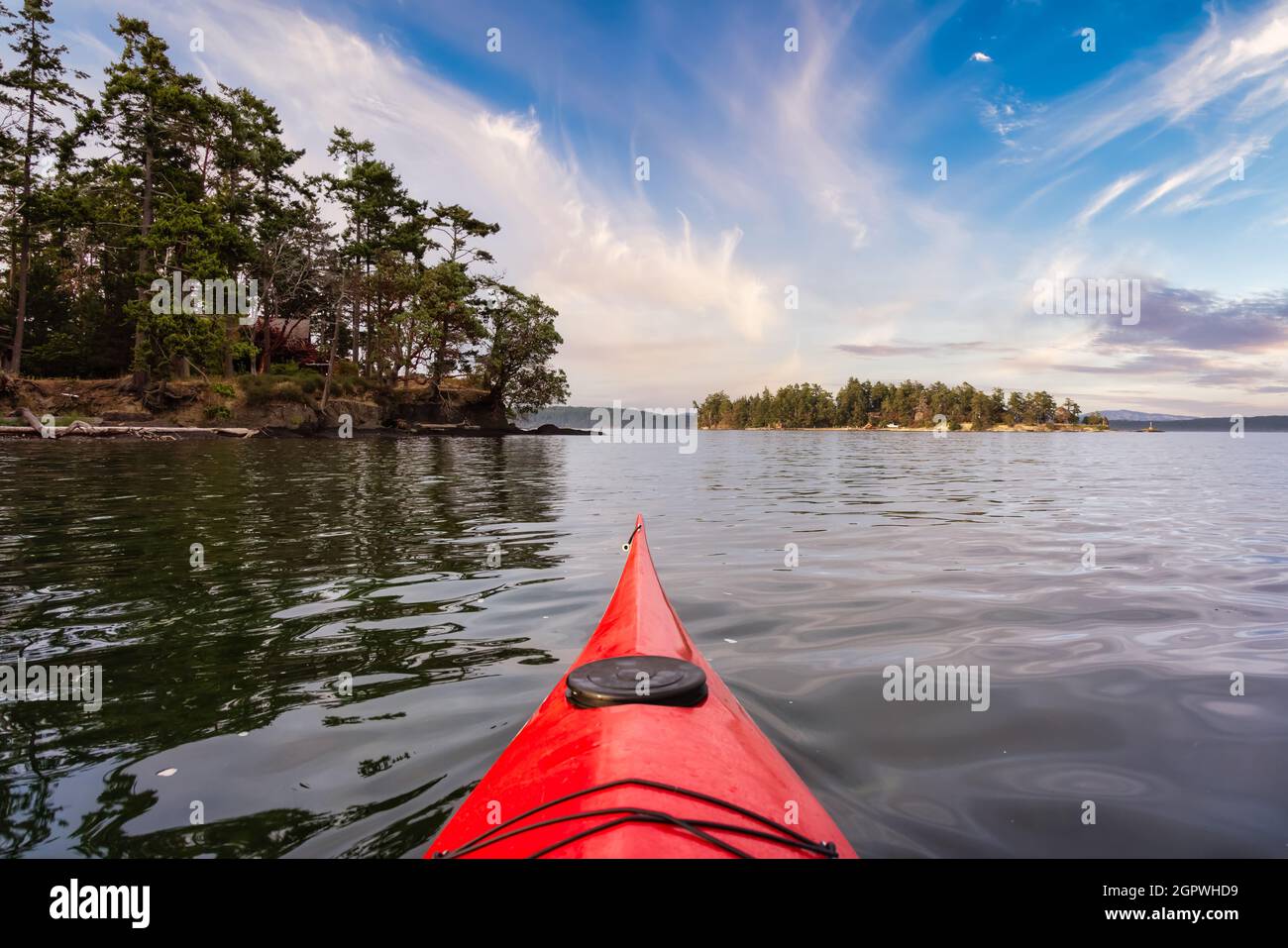 Sea Kayak paddling in the Pacific Ocean Stock Photo - Alamy