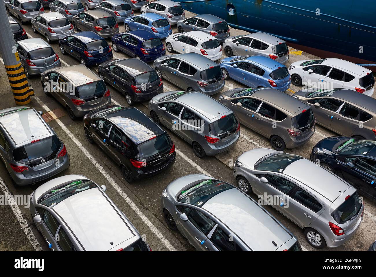 Car fleet background hi-res stock photography and images - Alamy
