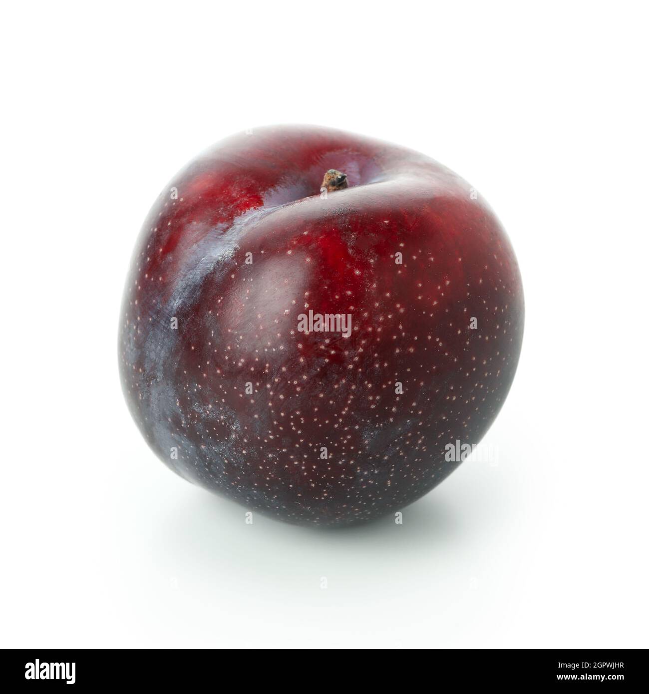 Plum, isolated on white background, clouse up Stock Photo - Alamy
