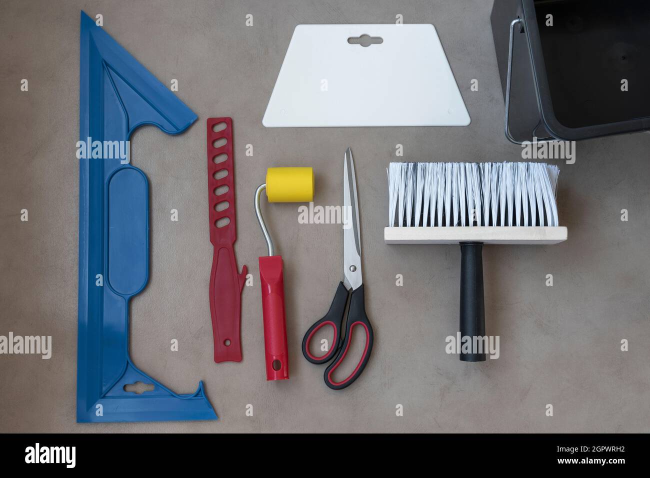 Wallpapering hi-res stock photography and images - Alamy