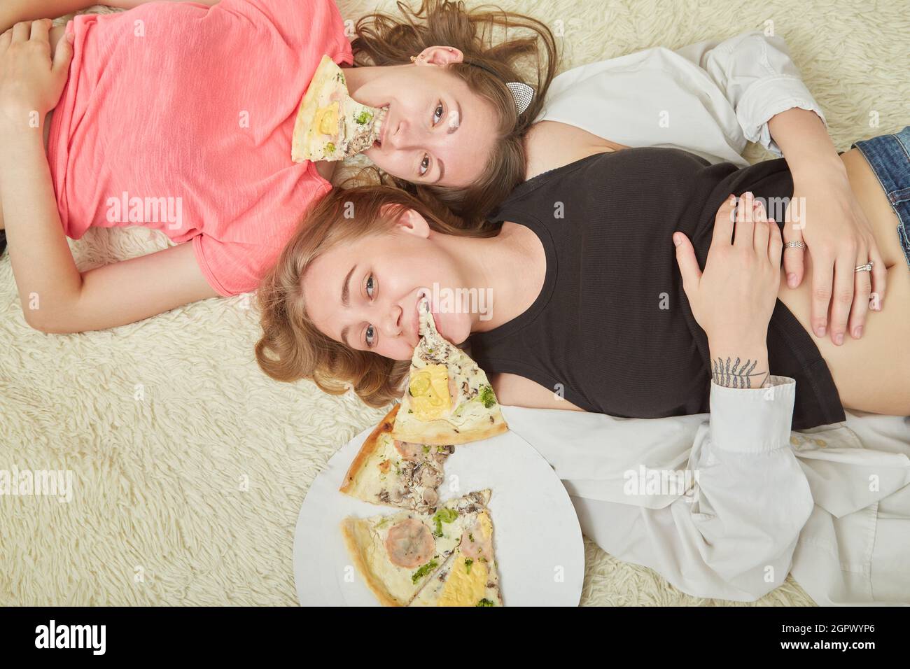 Laughing pieces of clothing hi-res stock photography and images - Alamy