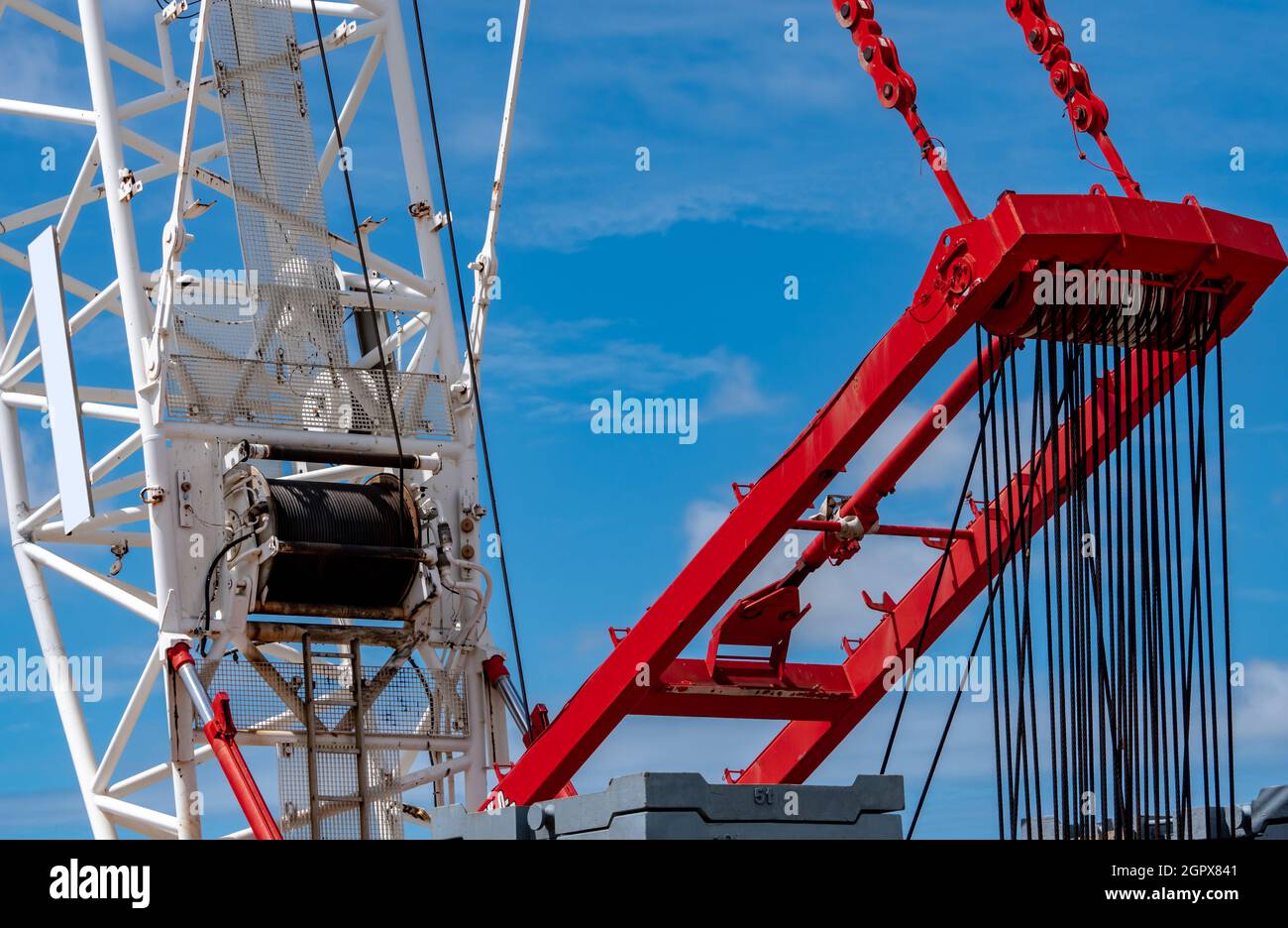 Winch wire rope crane hi-res stock photography and images - Alamy
