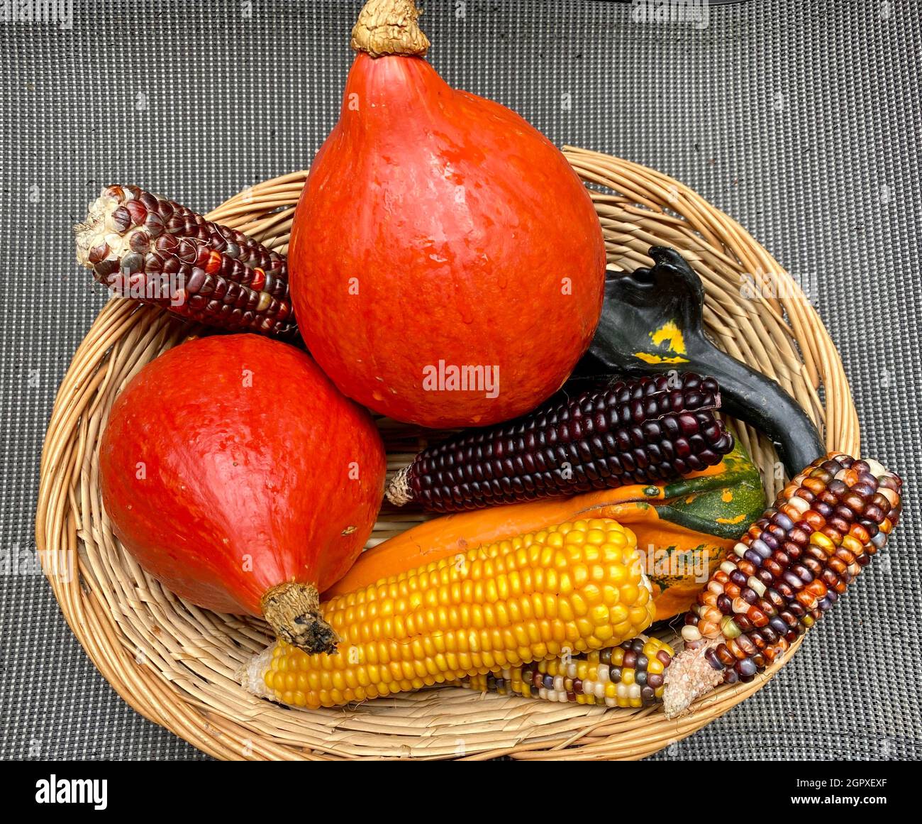 Toamna hi-res stock photography and images - Alamy