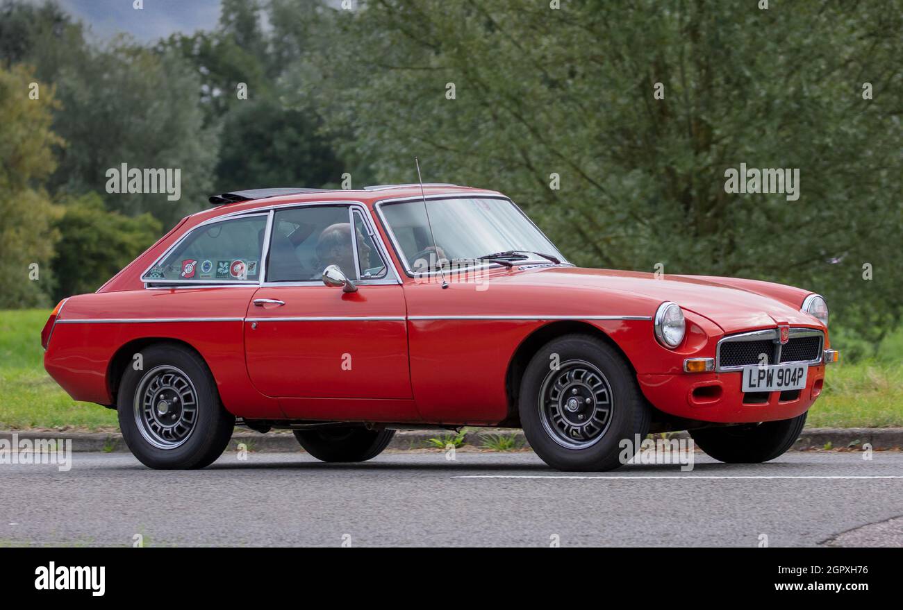 1975 MG B GT classic car Stock Photo - Alamy