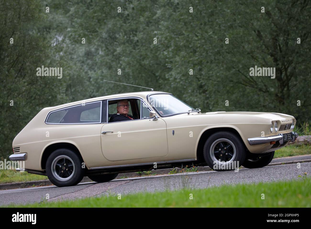 Reliant scimitar car hi-res stock photography and images - Alamy