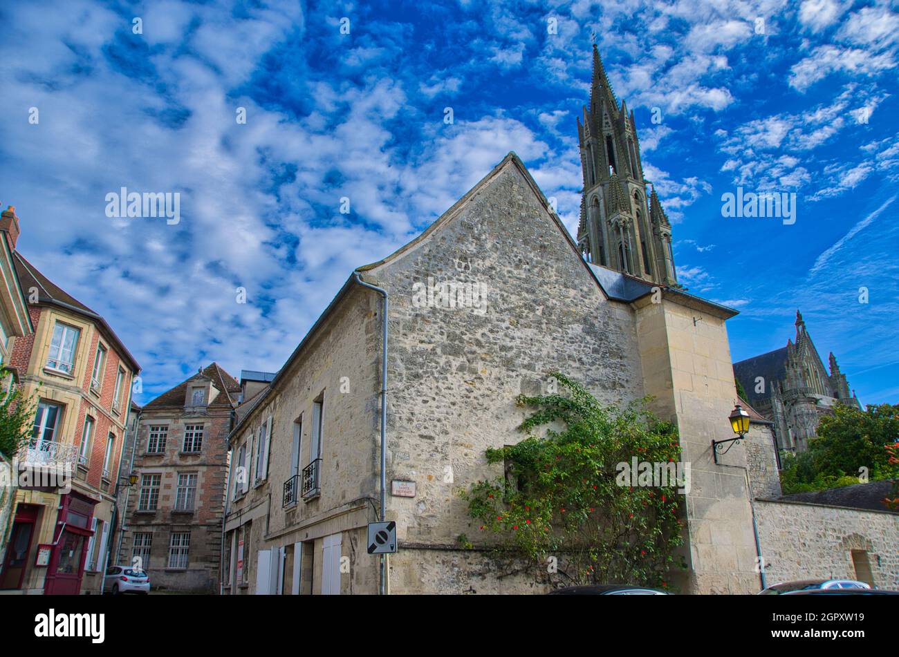 City of senlis hi-res stock photography and images - Alamy
