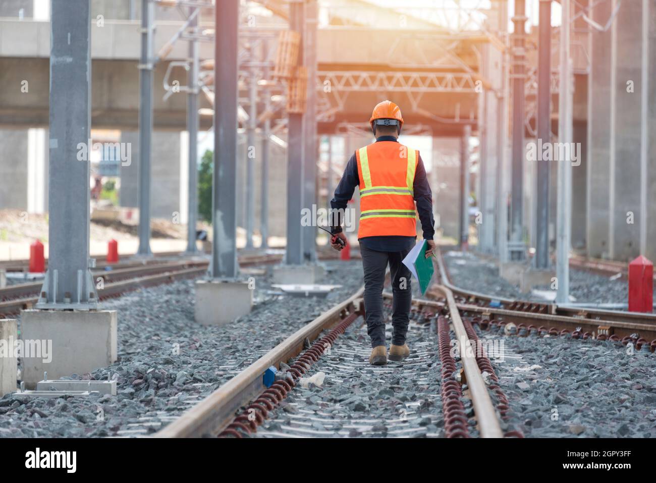 Men working on railroad hi-res stock photography and images - Alamy