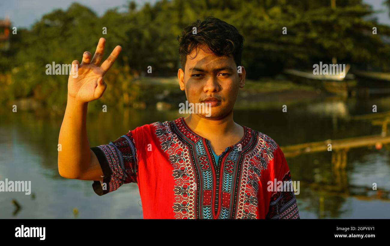 Young filipino men hi-res stock photography and images - Alamy