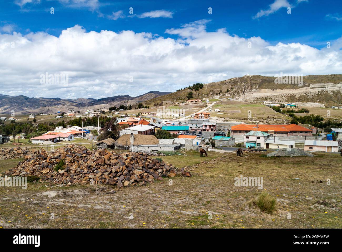 Quilotoa village ecuador hi-res stock photography and images - Alamy