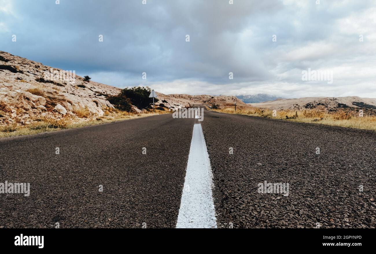 Desert dirt road low angle hi-res stock photography and images - Alamy