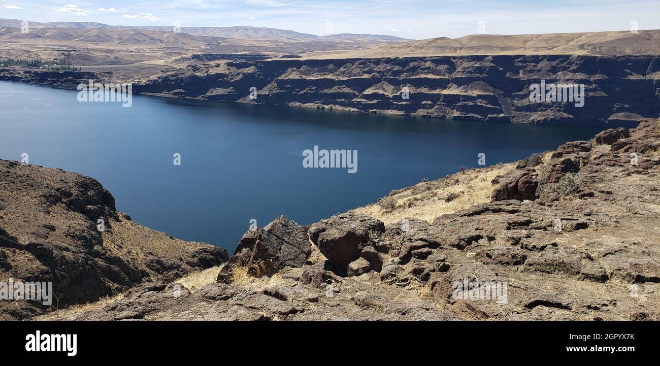 George crater hi-res stock photography and images - Alamy