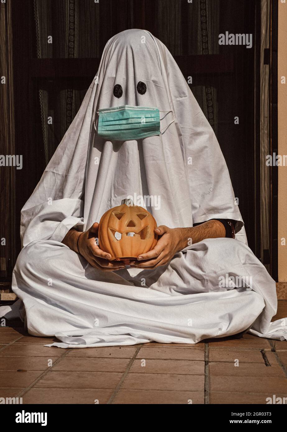 Camera room ghost hi-res stock photography and images - Alamy