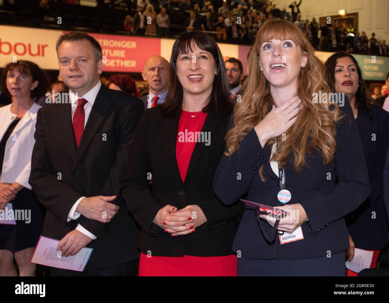 Singing of the red flag at labour conference hi-res stock photography ...