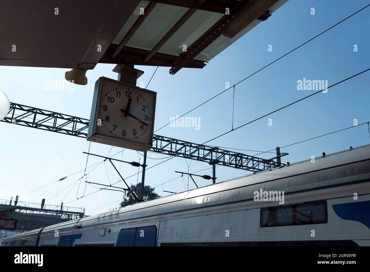 Train station clock Stock Photo - Alamy