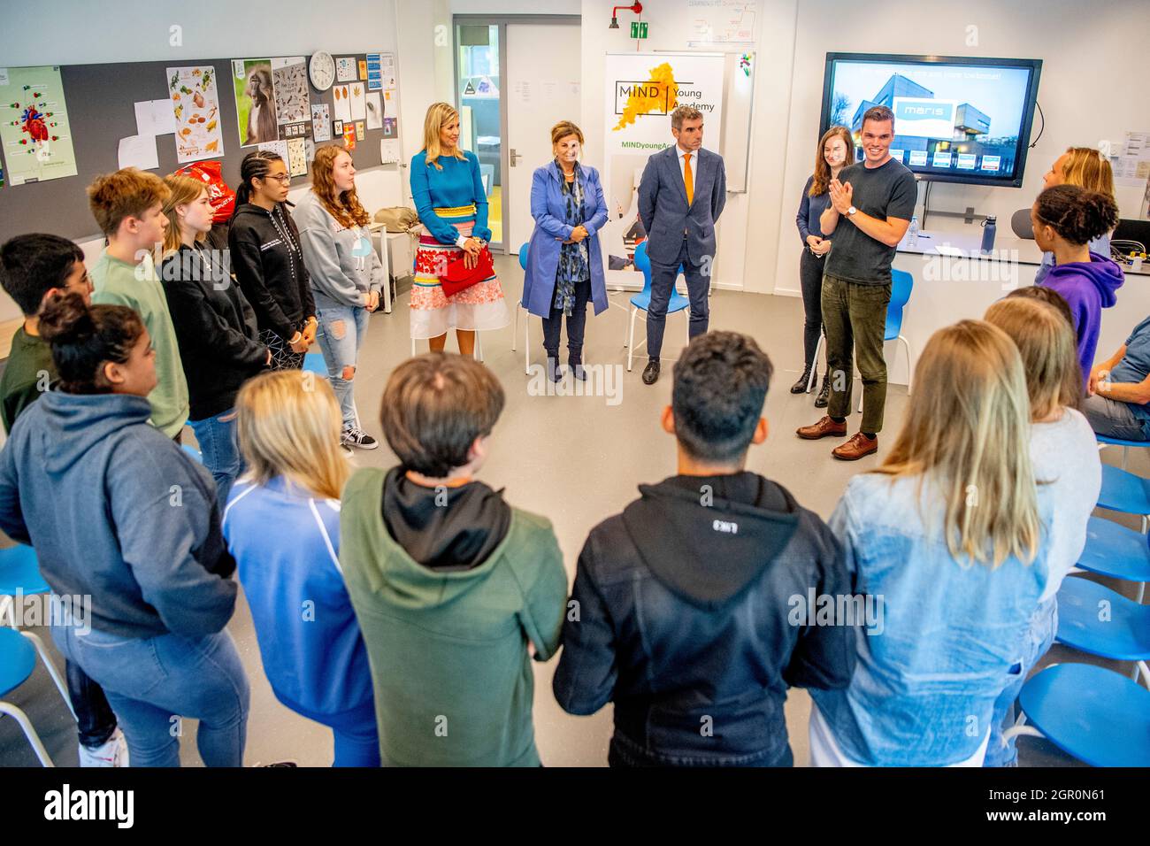 DEN HAAG - Koningin M xima en staatssecretaris Blokhuis van Volksgezondheid, Welzijn en Sport ...