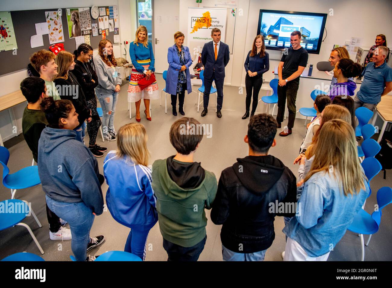 DEN HAAG - Koningin M xima en staatssecretaris Blokhuis van Volksgezondheid, Welzijn en Sport ...