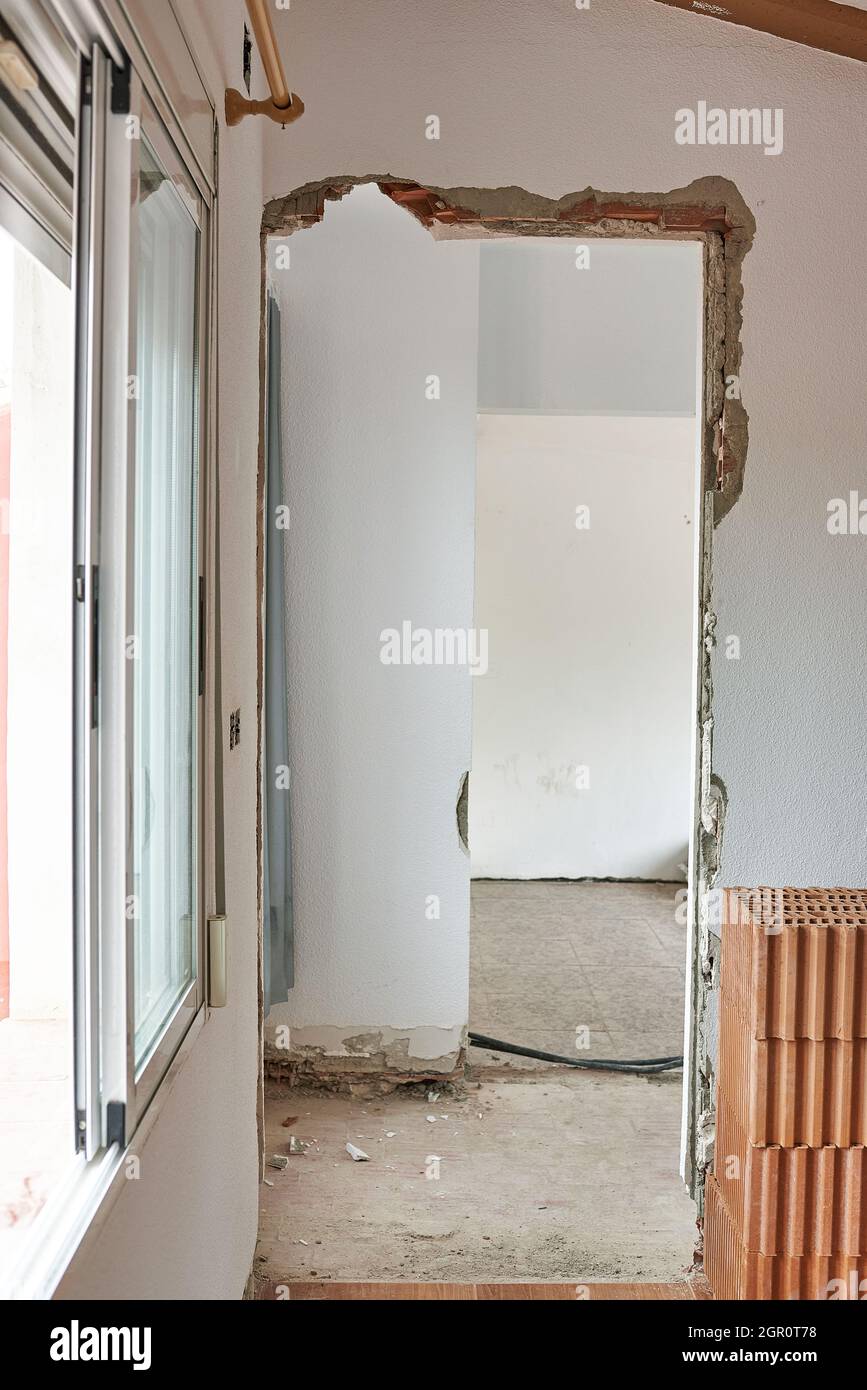 Inside of unfinished house hi-res stock photography and images - Alamy