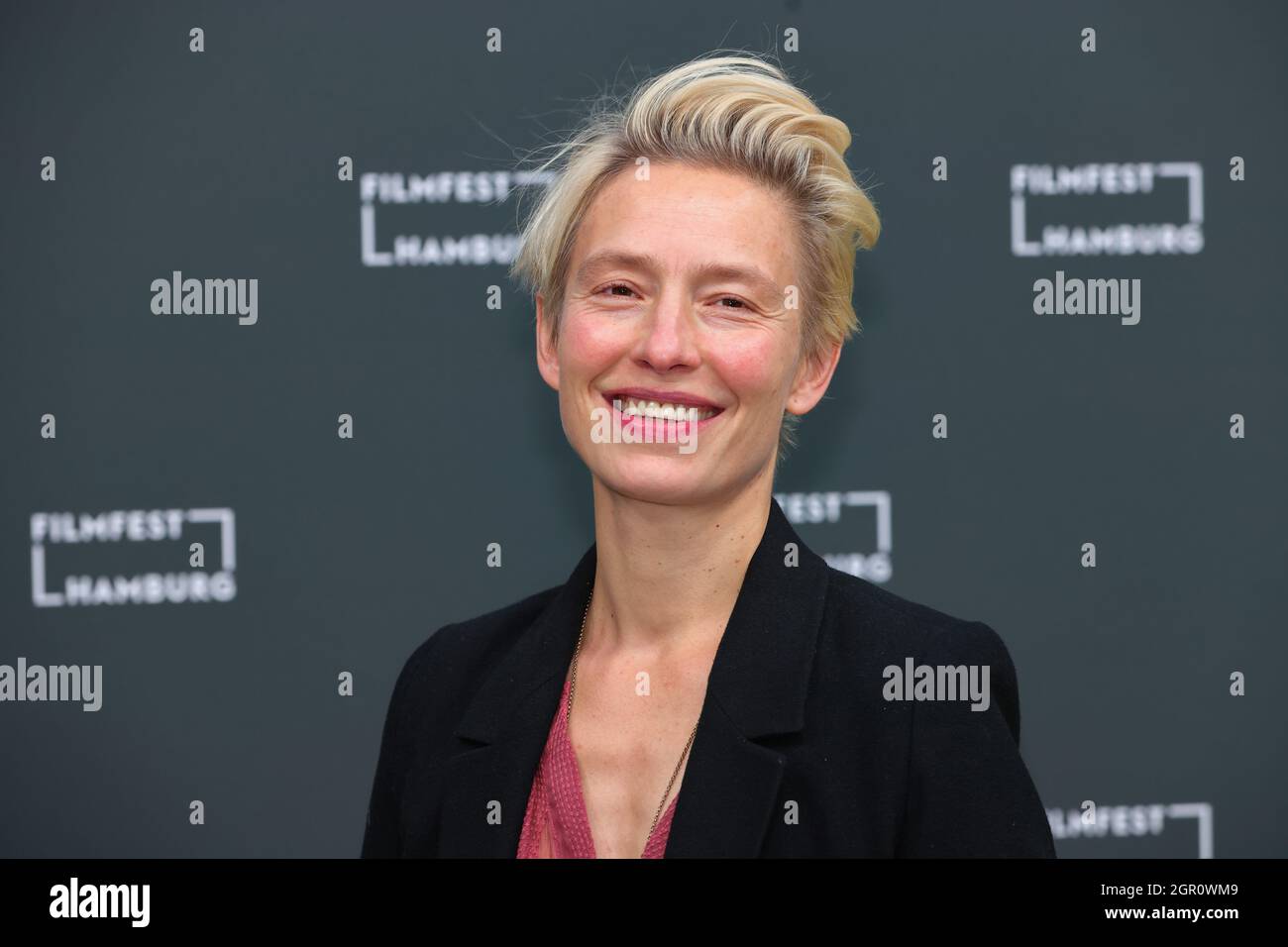 Hamburg, Germany. 30th Sep, 2021. Actress Sandra Borgmann is coming to ...
