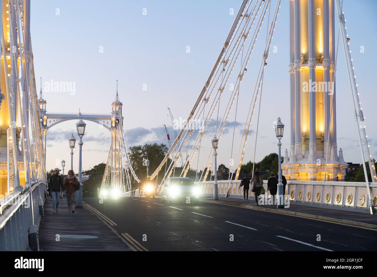 Wandsworth bridge at night hi-res stock photography and images - Alamy